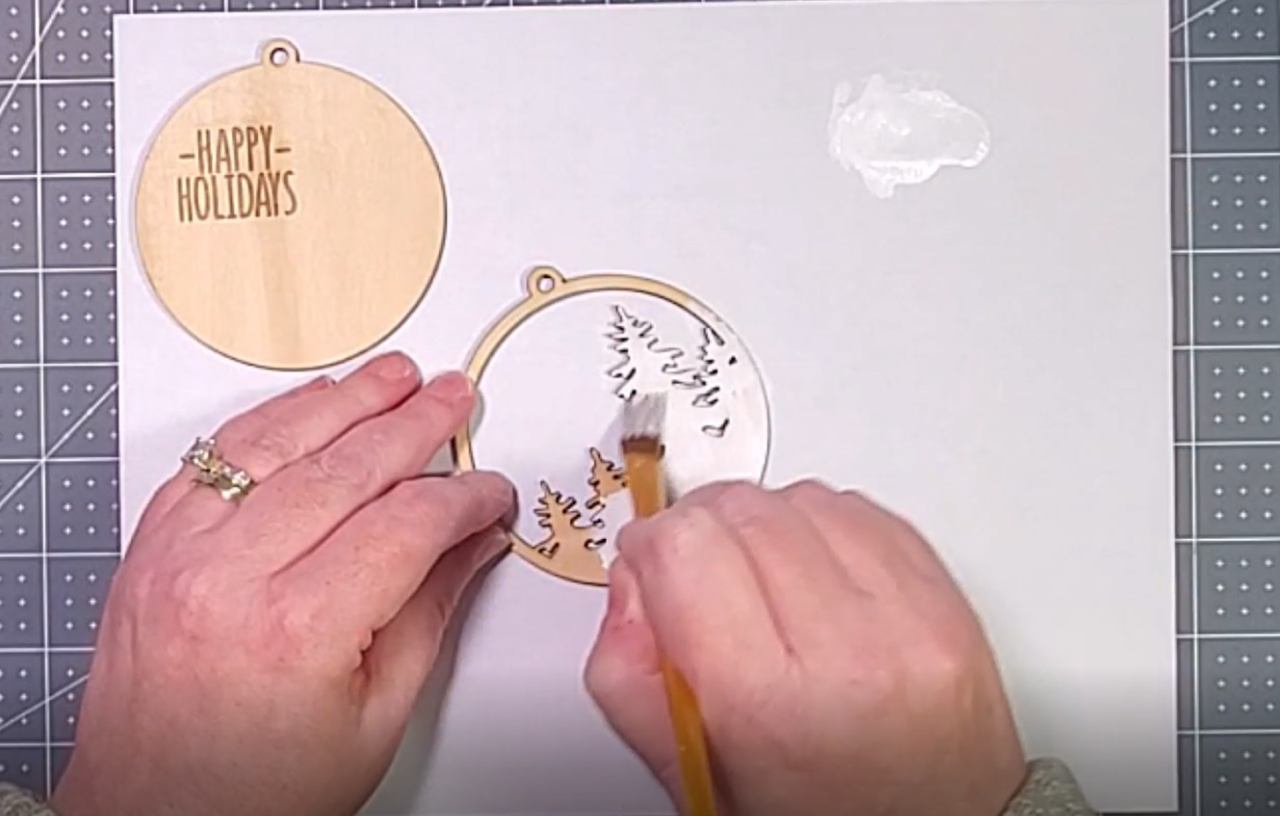 MAKE CHRISTMAS ORNAMENTS WITH THE XTOOL - Dusty Blue Cottage
